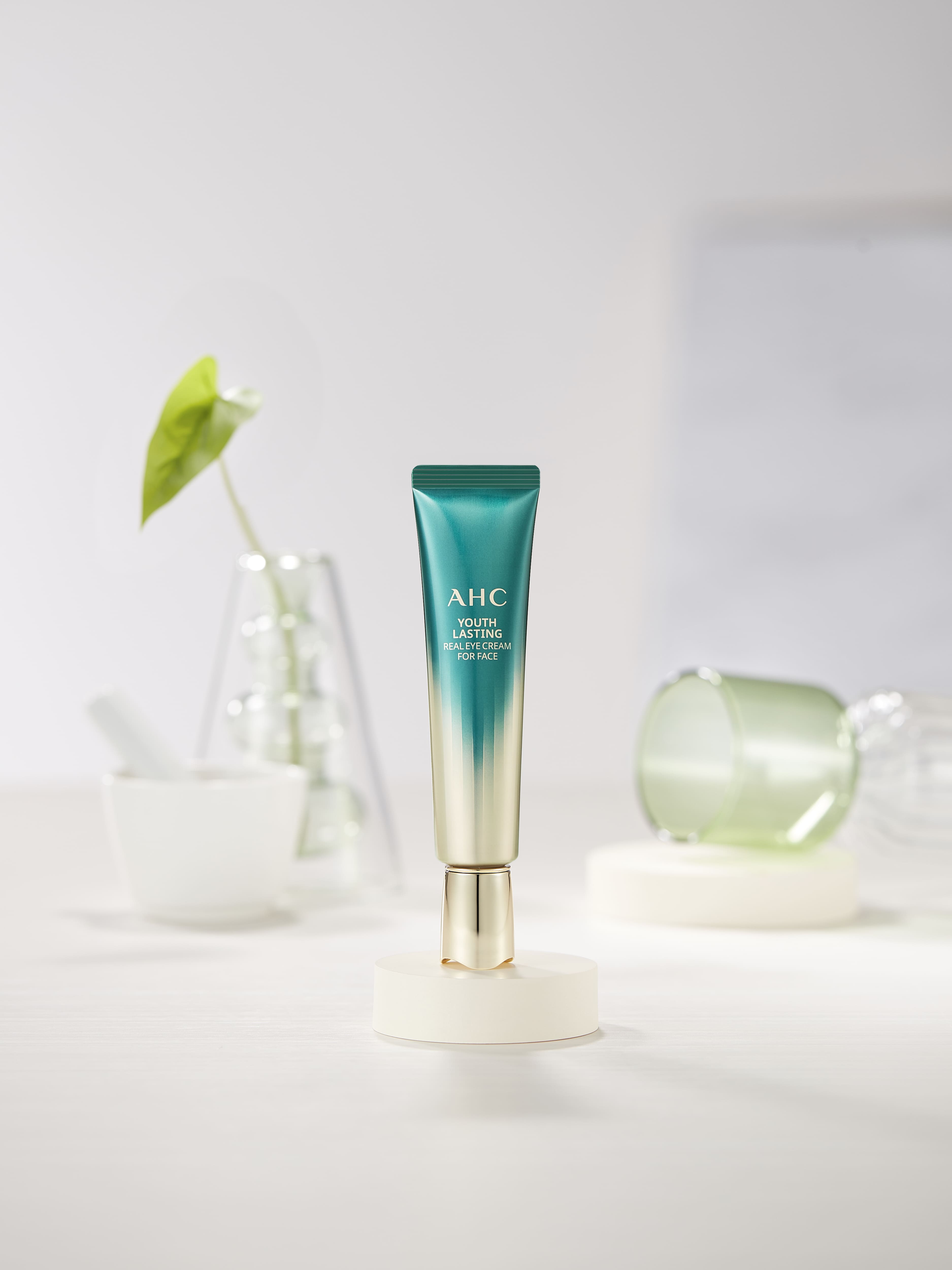 十萬伏特魅力電眼：全球狂銷1億支，AHC眼霜再升級！ - iGorgeous