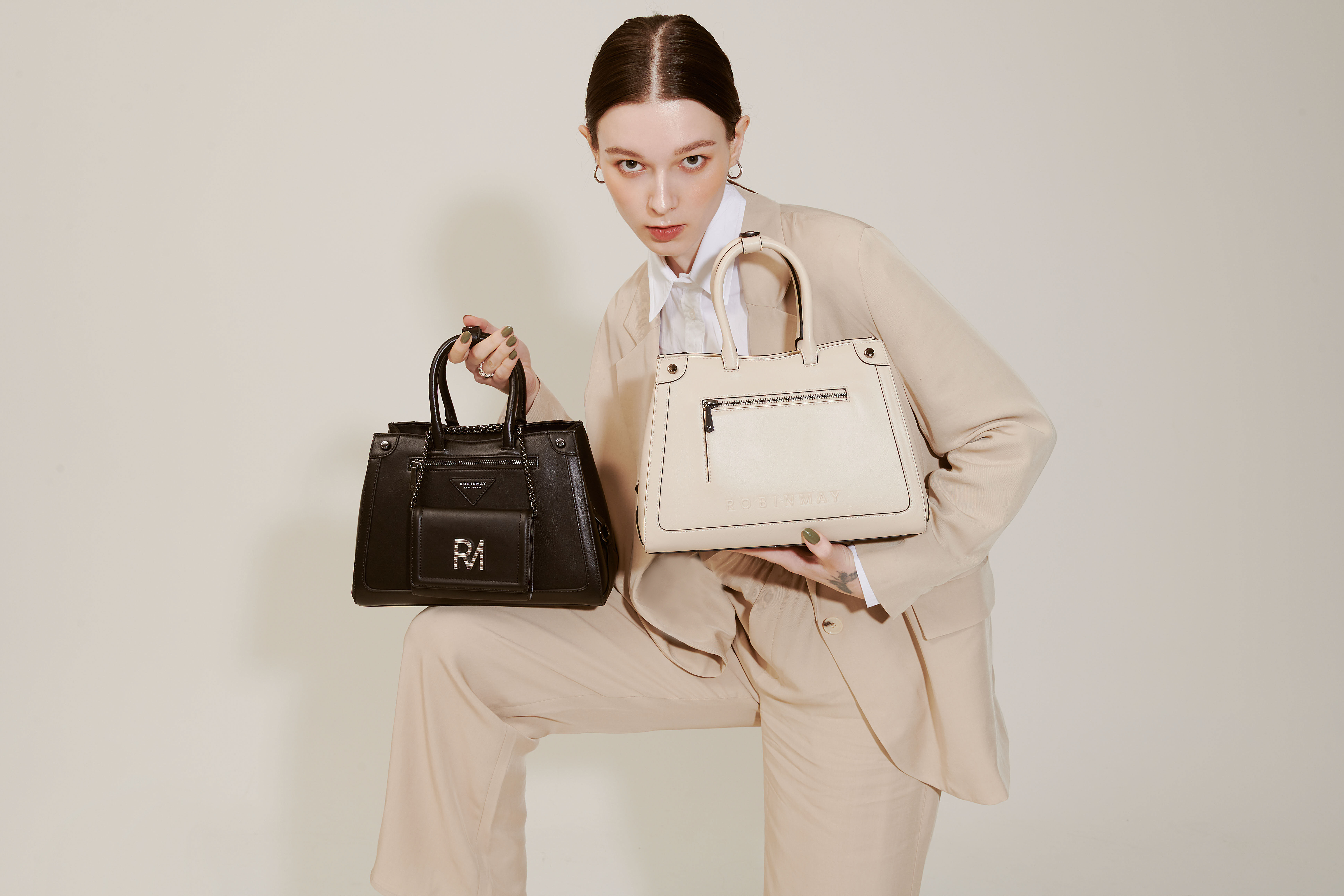 ROBINMAY X ELLA 全新出擊，「黑炫狂潮」帶領時尚旋風！ - iGorgeous